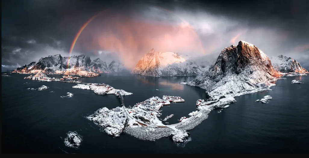 На фотографиях конкурса панорам Epson International Pano Awards – много северного сияния ...